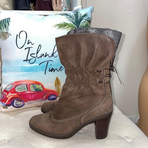 Clarks | Shoes | Clarks Artisan Tralee Cinched Back Tie Heeled Brown ...